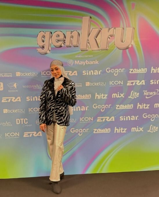 [VIDEO] Aneka gelagat selebriti melaram stail 90-an, warnai konsert ...