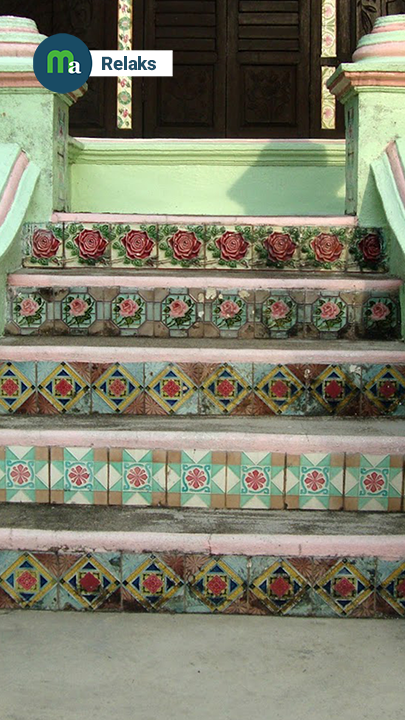 Jubin bunga lambang status pemilik, tangga batu jadi identiti rumah ...